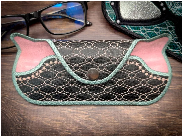 Glasses Case - Retro Funky – EmFreudery Designs